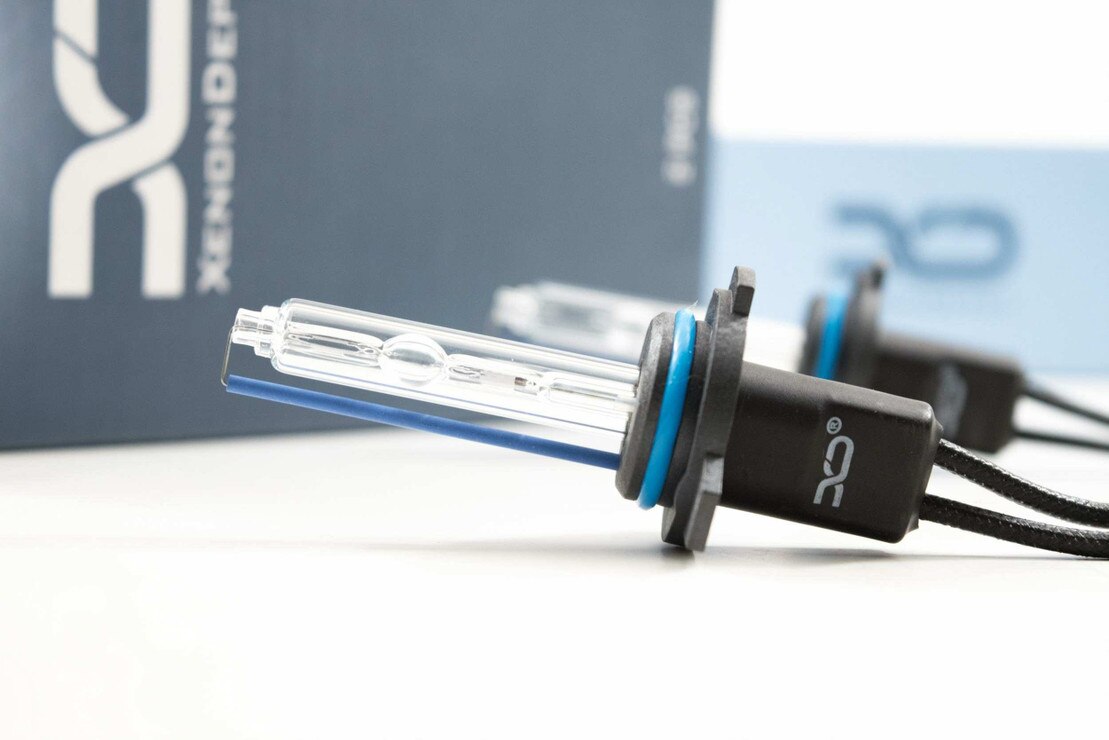 9006 3000K-8000K HID Bulbs: XTR HID Lighting Upgrade | HR XD.N.040
